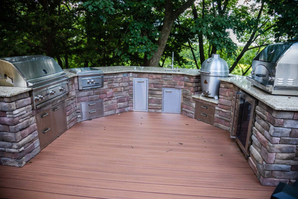 Enhancing Your Outdoor Space with Kansas City Stone Masonry: Designs ...